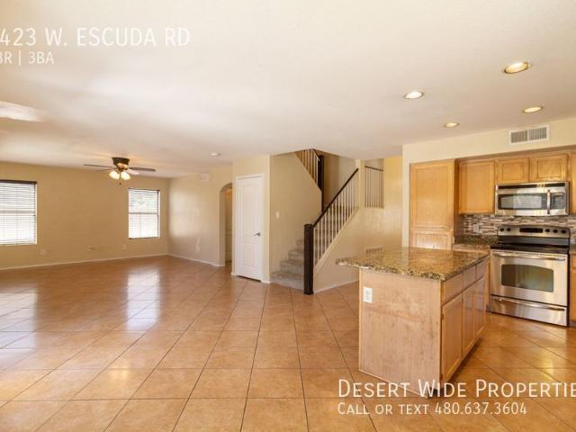 4 BR, 2.5 BA Apartment 6423 W. ESCUDA RD, GLENDALE, AZ 85308