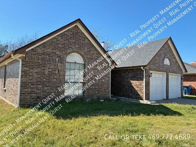 4 BR, 2.5 BA Apartment 6759 Mountain Cedar Lane, Dallas, TX 75236