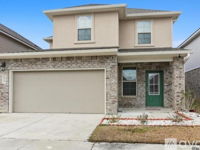 4 BR, 2.5 BA Apartment 6714 Tiger Pointe Drive, Baton Rouge, LA 70817
