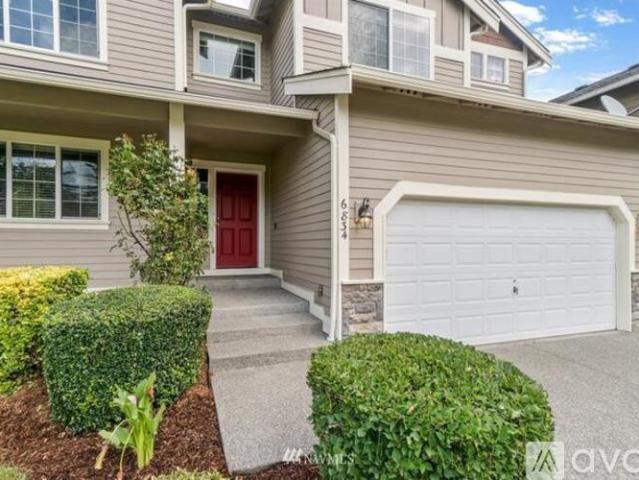 4 BR, 2.5 BA Apartment 6834 Southeast 5th Street, Renton, WA 98059