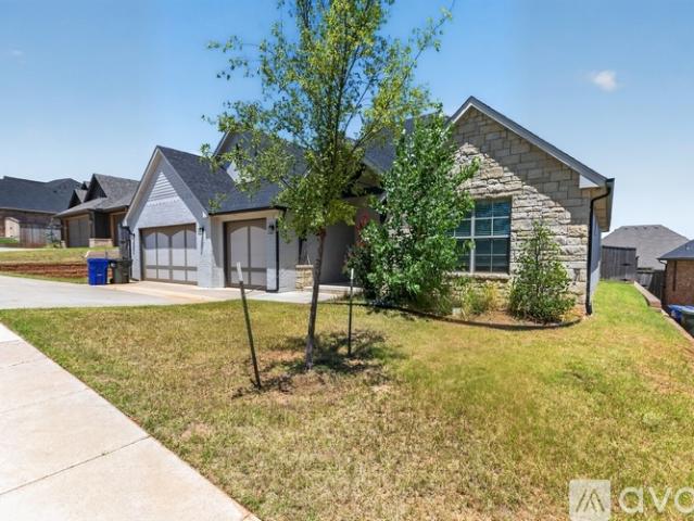 4 BR, 2.5 BA Apartment 709 Timber Trail, Norman, OK 73069