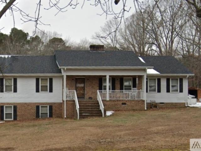 4 BR, 2.5 BA Apartment 725 Weavers Chapel Rd, Littleton, NC 27850