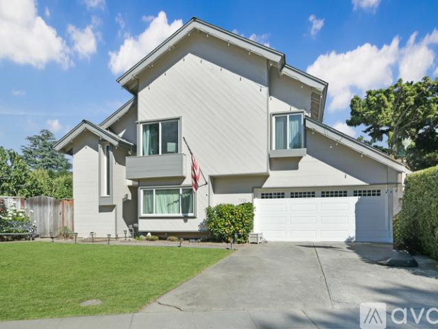 4 BR, 2.5 BA Apartment 7226 Via Romera, San Jose, CA 95139
