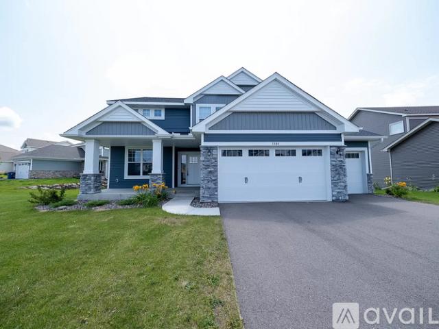 4 BR, 2.5 BA Apartment 7384 203rd Street West, Lakeville, MN 55044