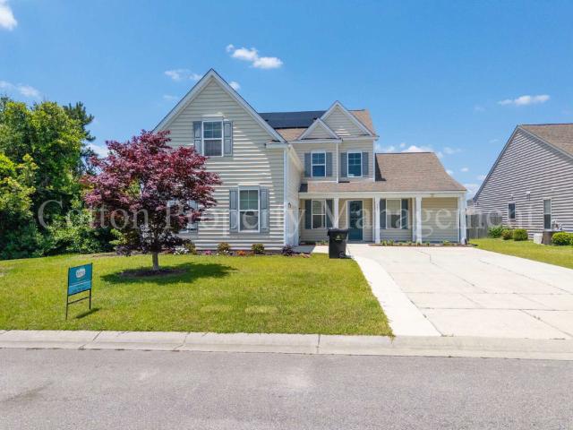 4 BR, 2.5 BA Apartment 7445 Darius Drive, Wilmington, NC 28411