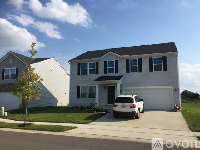 4 BR, 2.5 BA Apartment 8360 Crab Apple Trail, Dexter, MI 48130