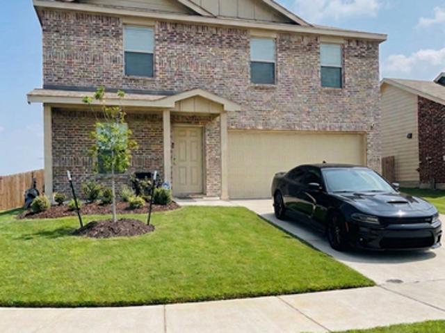4 BR, 2.5 BA Apartment 8301 Hollow Bend Street, Fort Worth, TX 76123