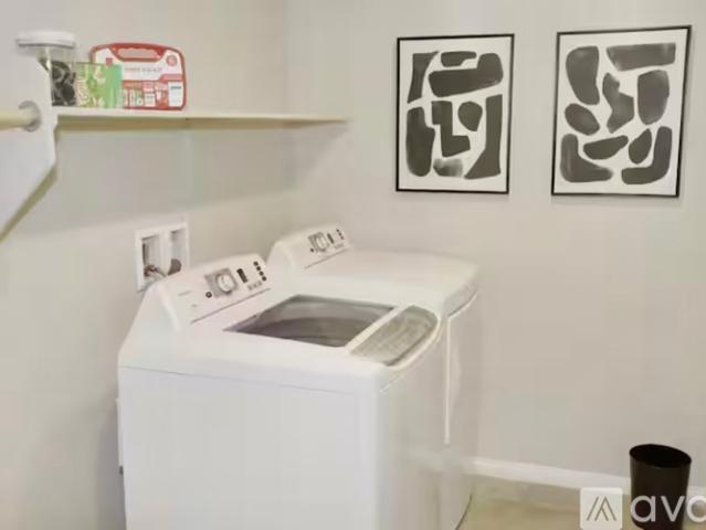 4 BR, 2.5 BA Apartment 8331 Palladium St, Las Vegas, NV 89113