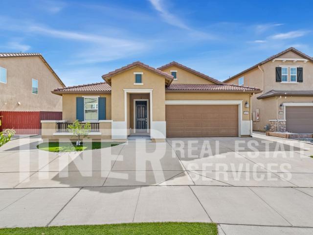 4 BR, 2.5 BA Apartment 8409 Stara St, Elk Grove, CA 95758