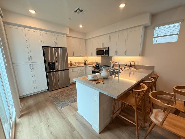 4 BR, 2.5 BA Apartment 909 West 1st Street Unit 136, Azusa, CA 91702