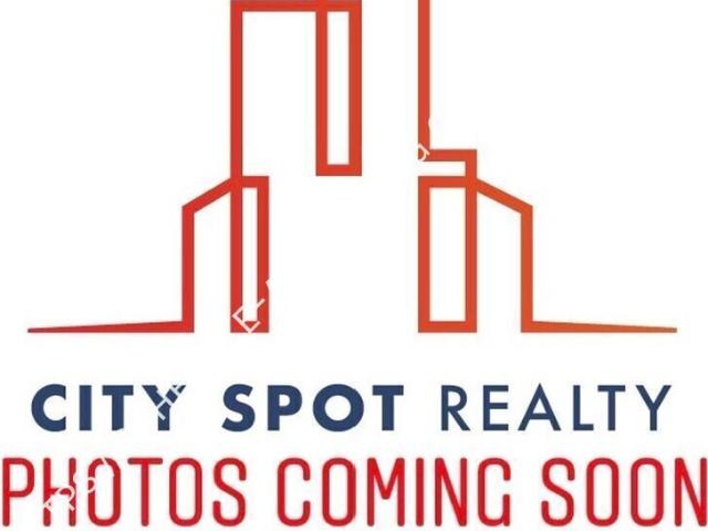 4 BR, 2.5 BA Apartment 918 Dawson St, San Antonio, TX 78202