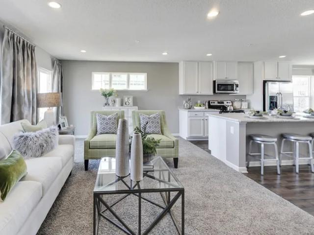 4 BR, 2.5 BA Apartment 9713 95th Place N, Maple Grove, MN 55369
