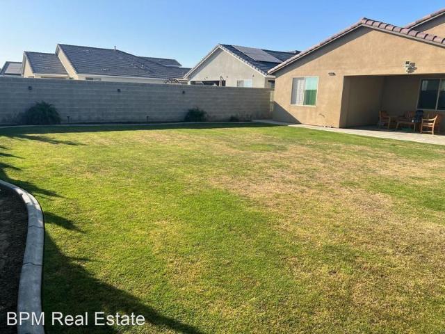 4 br, 2.5 bath House 11921 Forsyth Court