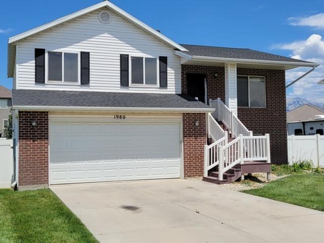 4 BR, 2.8 BA Apartment 1980 West 400 South, Lehi, UT 84043
