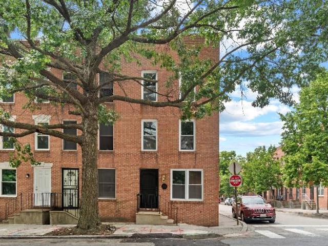 4 Br, 2 bath, Townhouse/Brownstone/RowHouse 112 N Schroeder St
