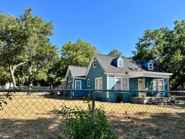 4 Br, 2 bath, Townhouse/Brownstone/RowHouse 1400 N 23rd St