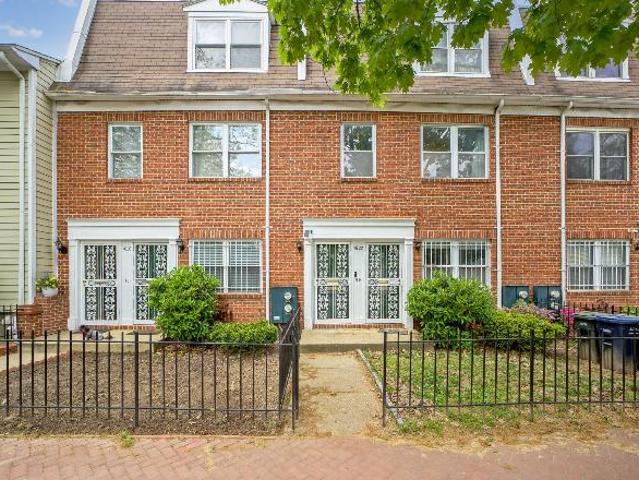 4 Br, 2 bath, Townhouse/Brownstone/RowHouse 1622 5th Street Northwest