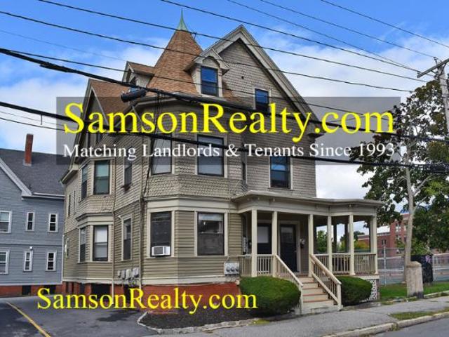 4 Br, 2 bath, Townhouse/Brownstone/RowHouse 306 Hope St