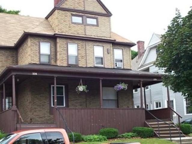 4 Br, 2 bath, Townhouse/Brownstone/RowHouse 326 Sassafras St