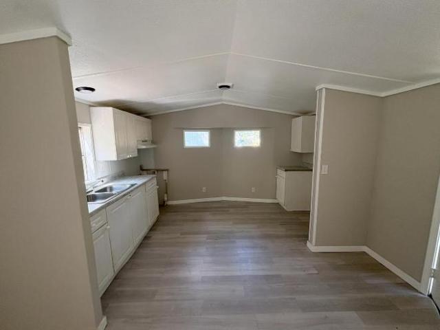 4 Br, 2 bath, Apartment 107 Countryside Estates Road