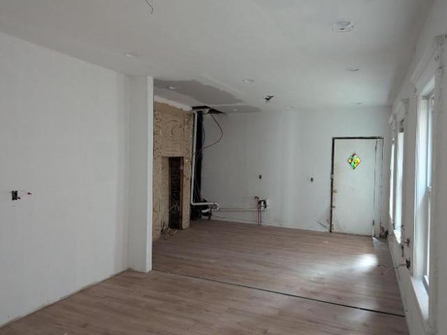 4 Br, 2 bath, Apartment 121 Wyoming Street