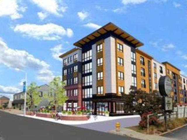 4 Br, 2 bath, Apartment 268 E Main St