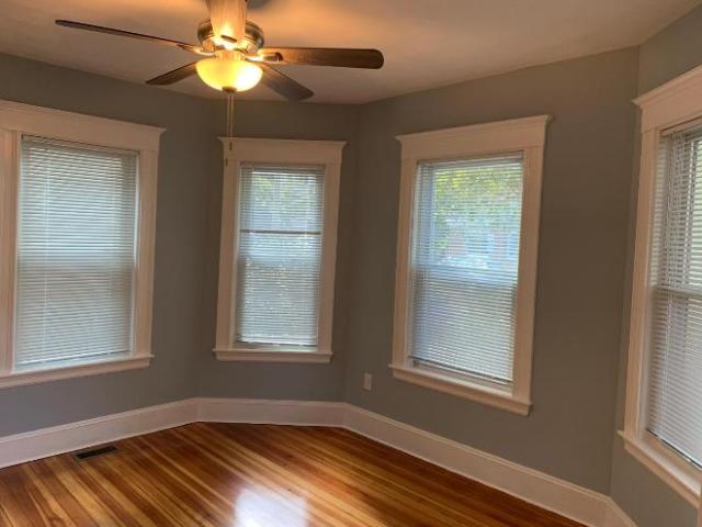 4 Br, 2 bath, Apartment 307 Highland Avenue