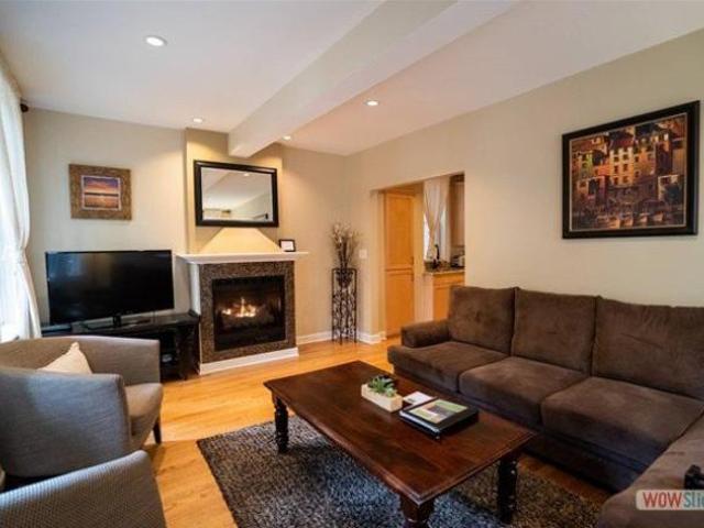 4 Br, 2 bath, Condo 403 W Eugenie