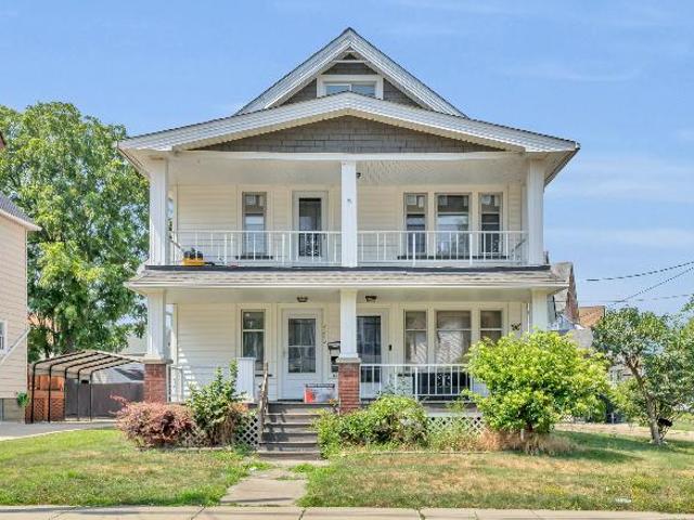 4 Br, 2 bath, Condo 4270 Valley Rd