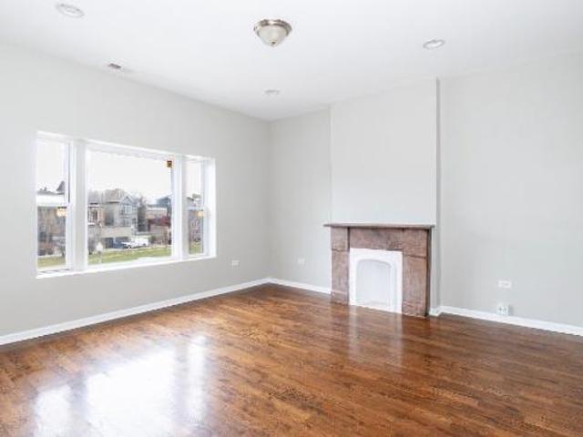 4 Br, 2 bath, Condo 4326 S Calumet Ave