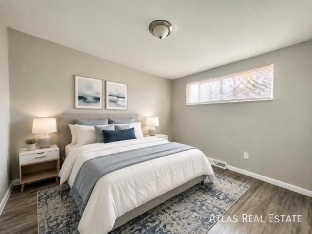 4 Br, 2 bath, Condo 4425 N Elizabeth Street