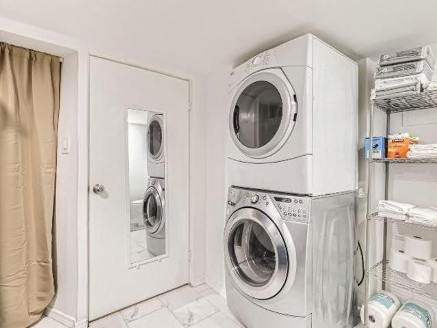 4 Br, 2 bath, Condo 5201 Lowell Blvd