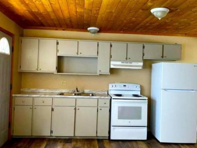 4 Br, 2 bath, Condo 520 S Verde St