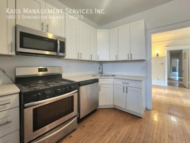 4 Br, 2 bath, Condo 5602 S Dorchester Avenue