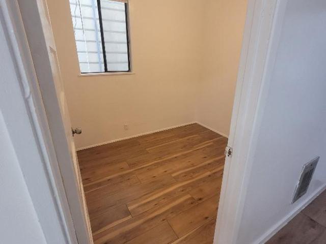 4 Br, 2 bath, Condo 635 10th Street