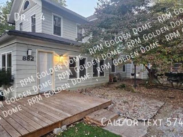 4 Br, 2 bath, Condo 882 Locust Dr
