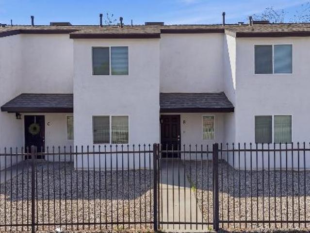 4 Br, 2 bath, Condo 931 Monterey St
