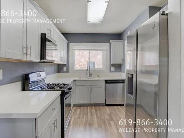4 Br, 2 bath, Condo 9425 Apple St