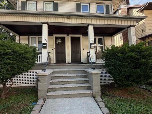 4 Br, 2 bath, Condo 1056 Hunterdon St