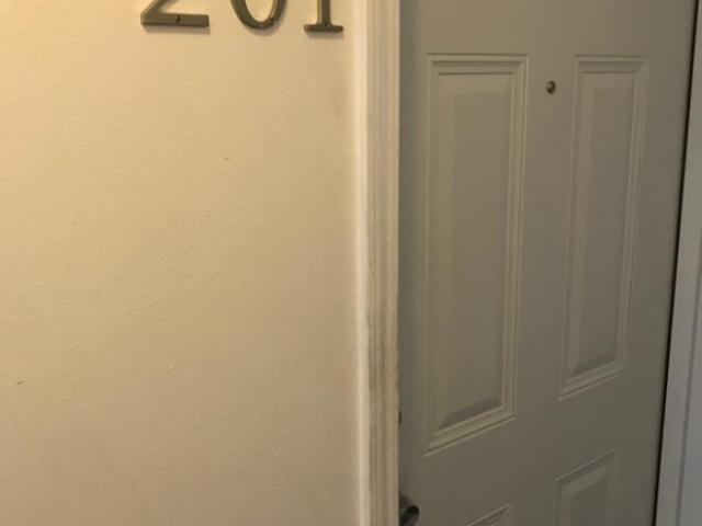 4 Br, 2 bath, Condo 12910 E Marginal Way S