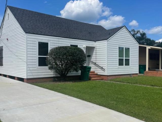 4 Br, 2 bath, Condo 1406 W Park Ave