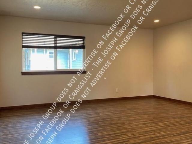 4 Br, 2 bath, Condo 1412 22nd St