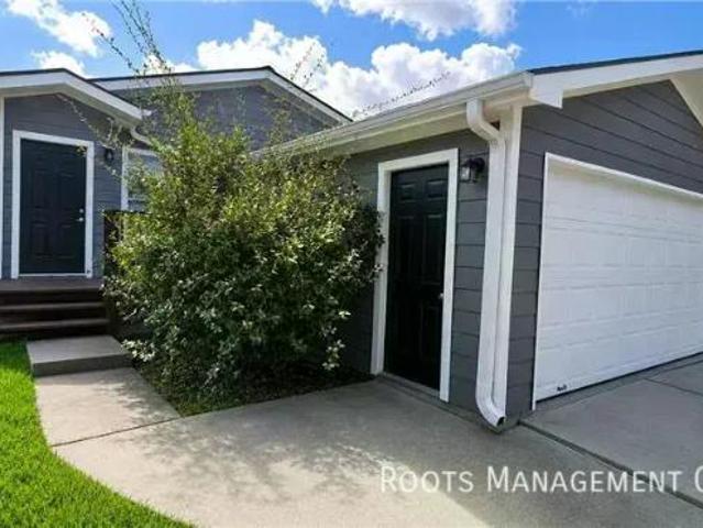 4 Br, 2 bath, Condo 15923 Clarke Springs Drive