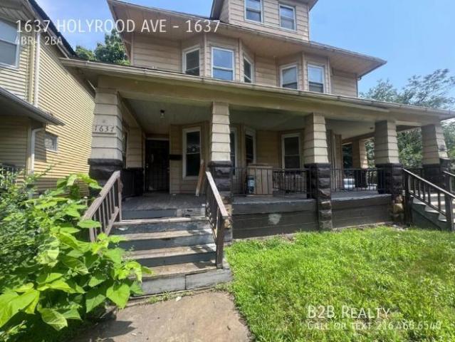 4 Br, 2 bath, Condo 1637 Holyrood Ave