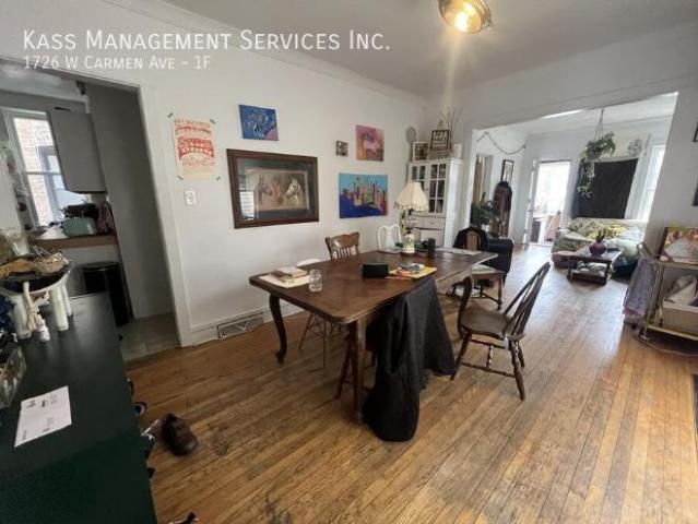 4 Br, 2 bath, Condo 1726 W Carmen Ave