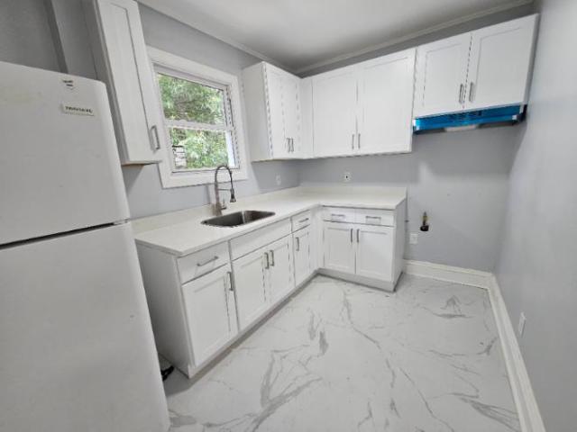4 Br, 2 bath, Condo 197 N 1st