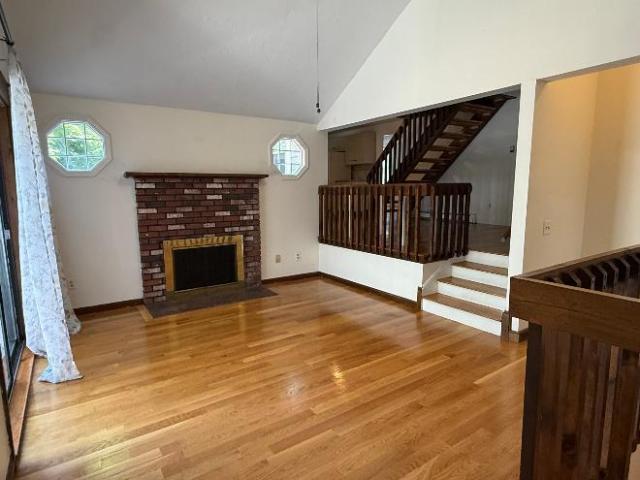 4 Br, 2 bath, Condo 20 Eliot St