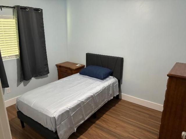 4 Br, 2 bath, Condo 215 Willie James Jones Ave