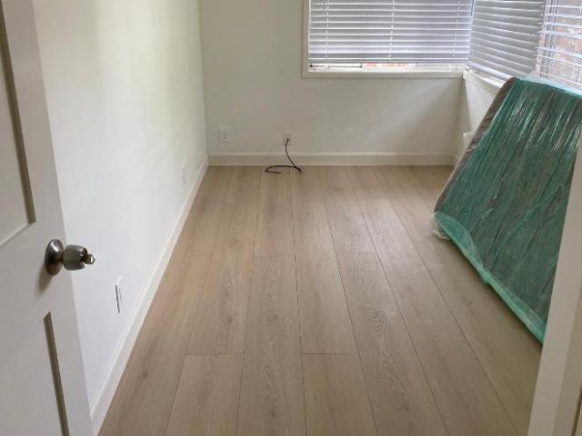 4 Br, 2 bath, Condo 2480 Virginia Street