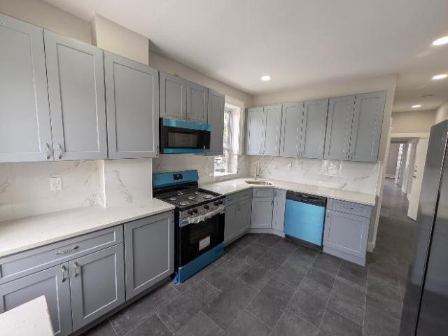 4 Br, 2 bath, Condo 295 Avenue B